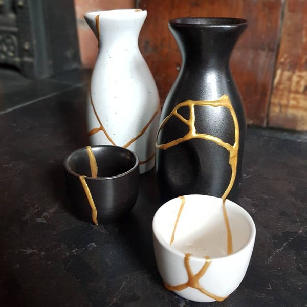Real Kintsugi Sake Bottle - Kintsugi Bottle - Kintsugi Vase - Black ...
