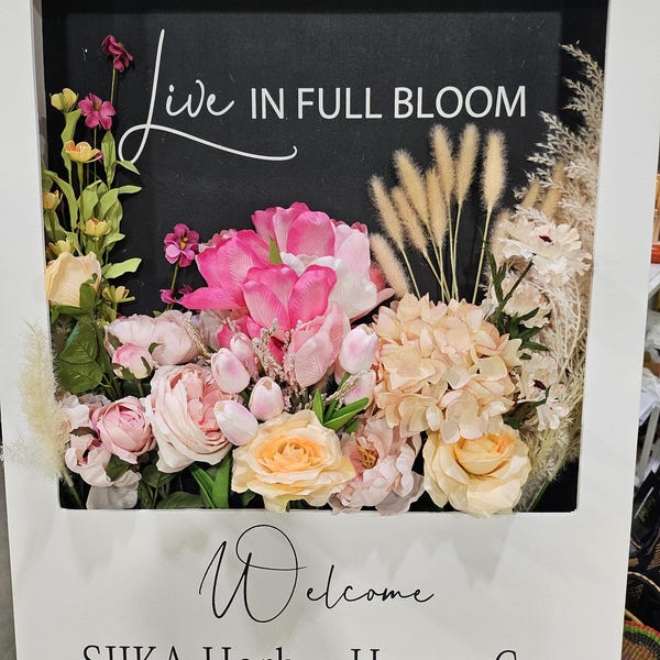 Custom Flower Box Welcome Sign, Personalized Event Welcome Sign ...