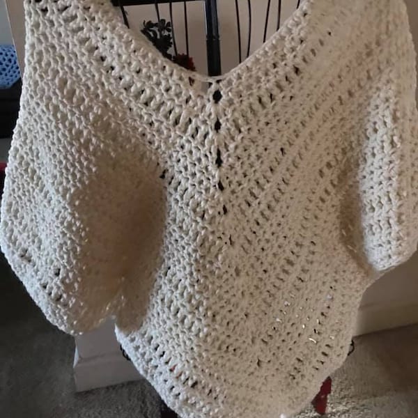 Seamless Fringe Poncho Crochet Pattern, Easy Boho Festival Poncho (PDF ...