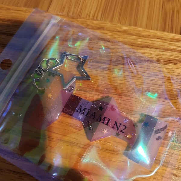 Taylor Cardigan Betty Friendship Bracelet - Eras Tour Swifty Merch ...