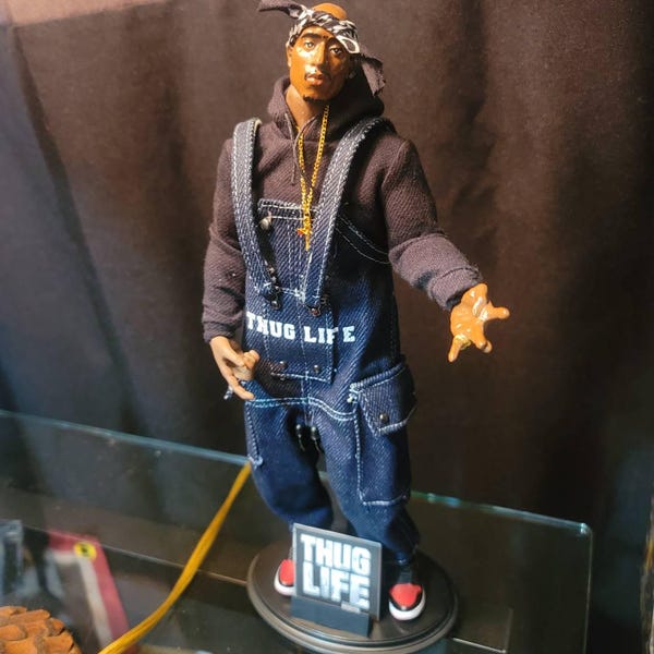 2PAC ICONIC 1/6 Scale Figure - Etsy