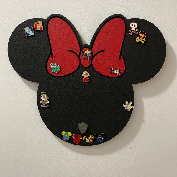 Minnie Mouse Cork Board With Engraved Detailing. Minnie Mouse Pin ...