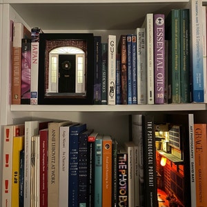 Midsommar Yellow Pyramid Building Midsommar Temple Miniature Diorama ...