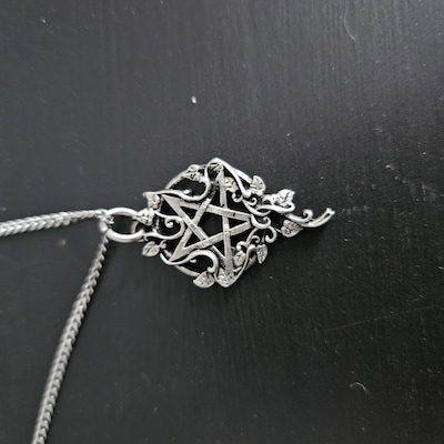 Unicursal Hexagram Necklace of Thelema Aleister Crowley's - Etsy
