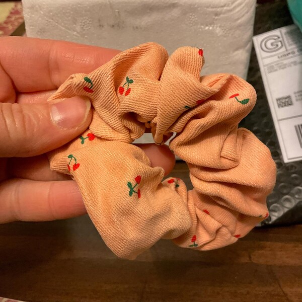 Scrunchie Set | Leaf Patterns | Hair Accessories - Etsy