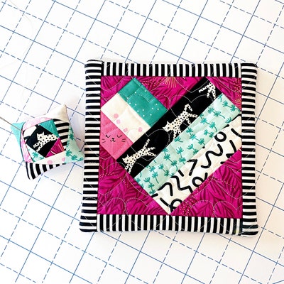 ITH Quilt Block HEXAGON Paper Piece 4x4 5x7 and 8x8 Mug Rug Log Cabin ...