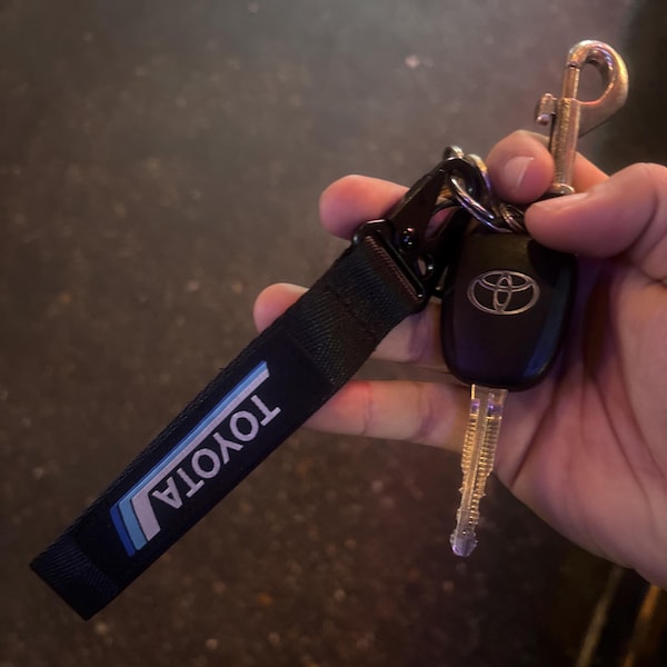 Vintage Heritage Stripes Toyota Keychain Lanyard, Metal Clip Key Ring ...