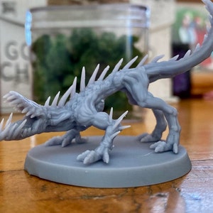 SCP-682 hard-to-destroy Reptile Model for Dungeons | Etsy