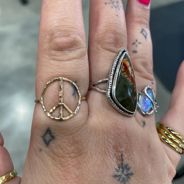 14k Gold Peace Ring, Handmade Peace Symbol Ring, Textured Gold Ring ...