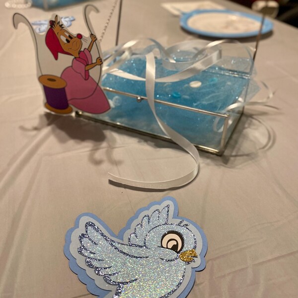 Mouse Head With Bow Cutout, Backdrop Big Decor, Mouse Theme Party ...