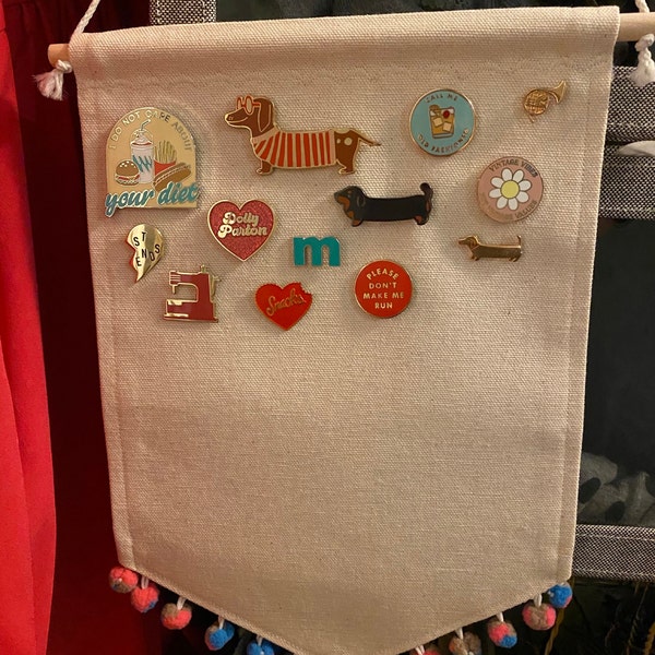 Canvas Pin Pennant / Natural Enamel Pin Display With Colorful Pom Pom ...