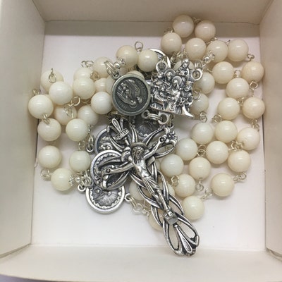 16.9x14.0mm, Natural Deep Sea Angel Skin Color Coral Oval Cabochon ...