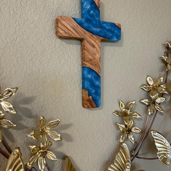 Custom Made Resin&olive Wood Wall Cross,wooden Crucifix,epoxy and Olive ...