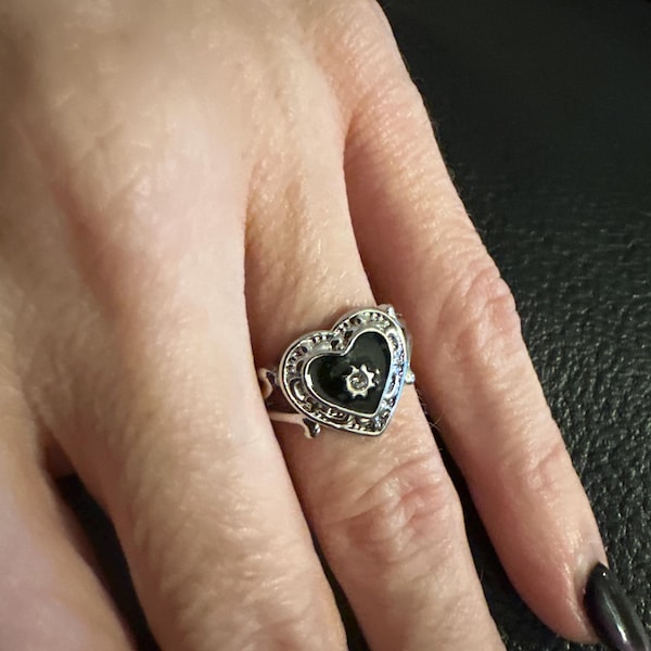 Vintage Inspired Silver Black Heart Ring With Star Accent - Etsy