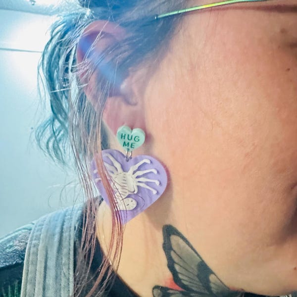 Facehugger Hug Me Heart Earrings, Halloween Earrings, Spooky Cute ...