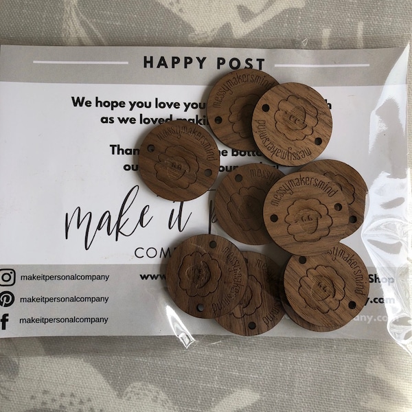 Personalised Walnut Wood CIRCLE Tags 30mm Wooden Handmade Clothing ...