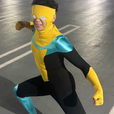 Omni-man Sewing Pattern Invincible MK1 Male Cosplay Bodysuit and Cape ...
