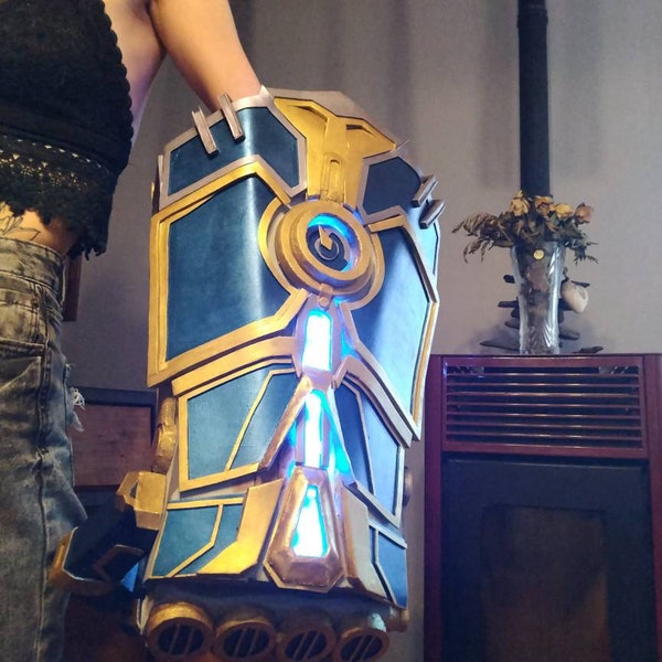 Vi Arcane Atlas Gauntlet Cosplay Blueprint and Instruction Guide (PDF ...