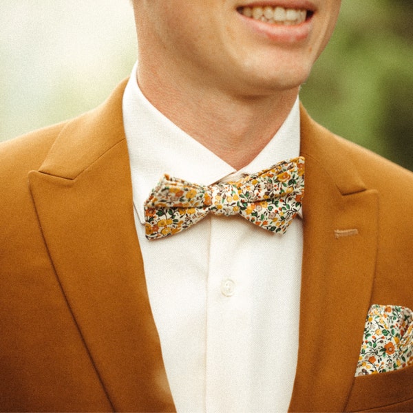 White Floral Necktie, Mens White Botanical Neck Tie, White Wedding Ties ...