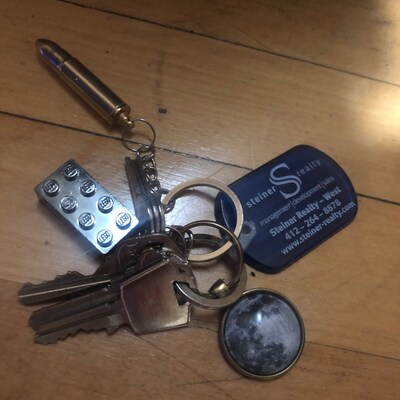 Globe Keychain World Map Planet Earth Geography Key Chain Key Fob Car ...