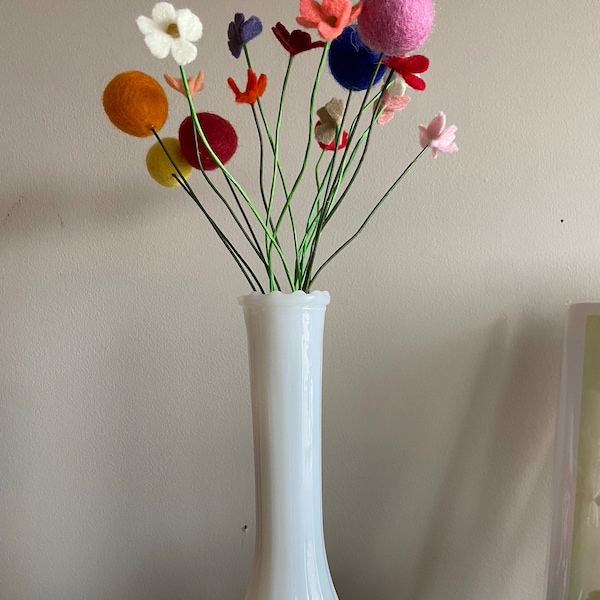 Felt Filler Flowers - Minimalist Stems - Decorative Floral Accents - Etsy