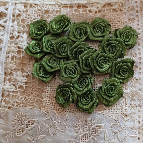 Small Hot Pink Rosebuds 20mm, Mini Pink Satin Roses, Small Fabric ...