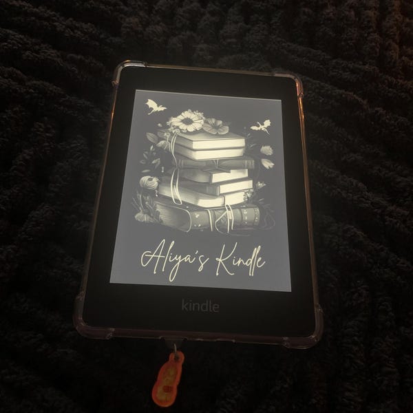 Custom Kindle Lock Screen, Book Stack Romantasy Kindle Screen Saver ...