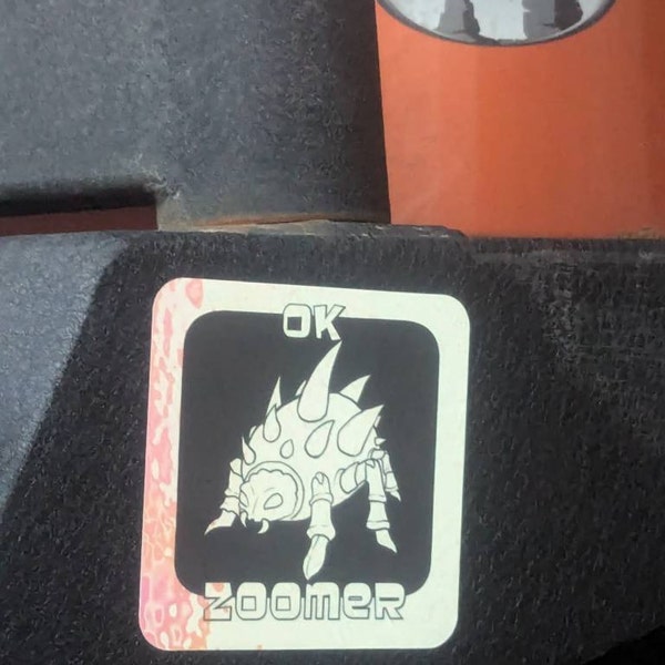 Metroid Zoomer (holographic) Sticker - Etsy