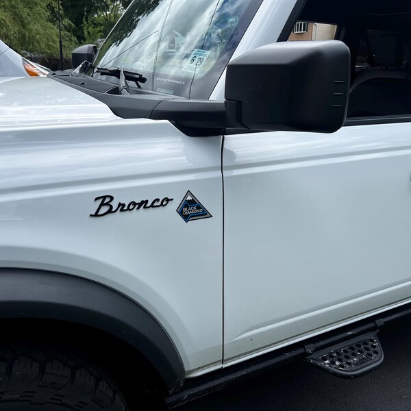 2x Hawk Bird Hellhawk Redeye Emblem Logo for Jeep Grand Cherokee ...