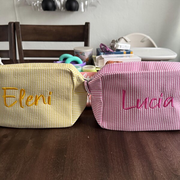 Custom Round Wood Ring Dish, Engagement Ring Holder, Personalized ...