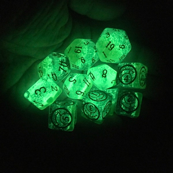 Nuclear Fallout Exclusive 11 Dice Set | Glow in the Dark Nuke Wasteland ...