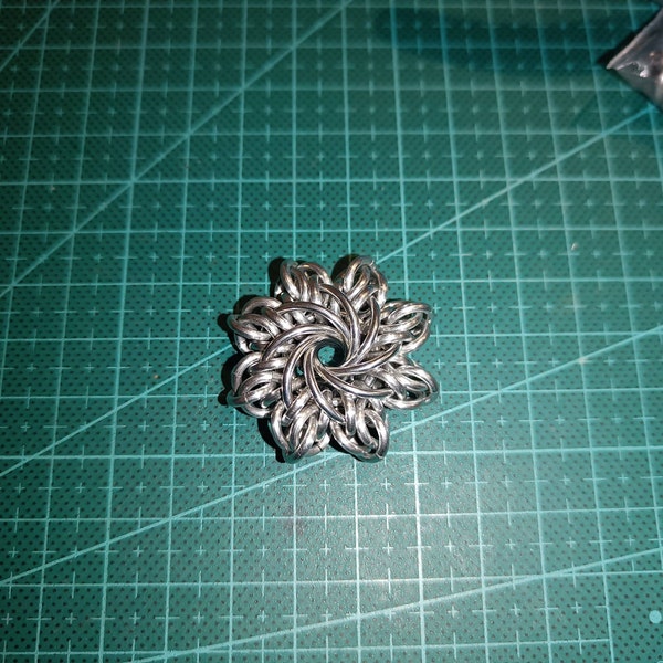 Tutorial for Candy Wyrm Chain Maille Weave Also Includes Instructions ...