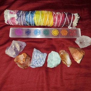 7 Chakras Crystal Gift Set 7 Chakra Crystals, Sage Smudge & Selenite ...