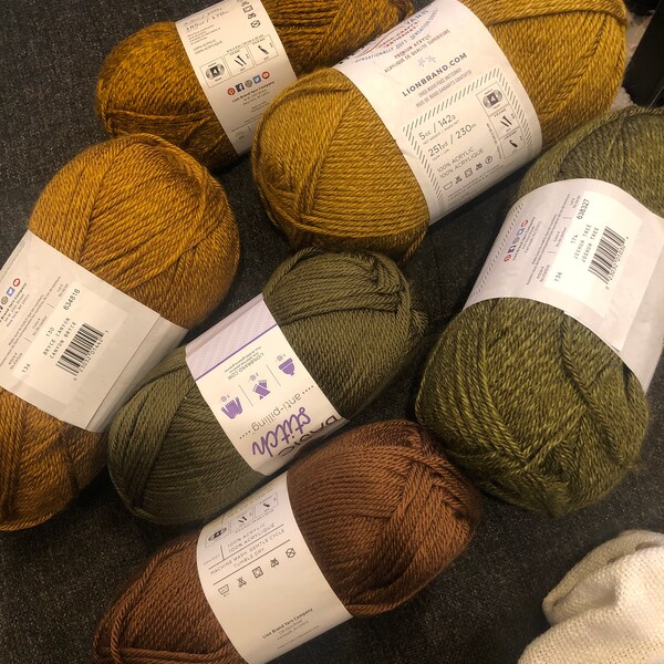 RAISIN Brown Color Theory Yarn Wt 4 Worsted Acrylic Lion Brand Machine ...