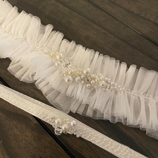 Light Ivory Wedding Garter Set, Simple Modern Stretchy Bridal Garter ...