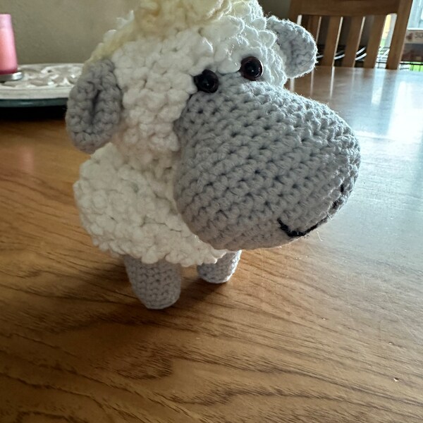 CROCHET PATTERN, Amigurumi Oli the Sheep | Cute Low Sew Sheep Pattern ...