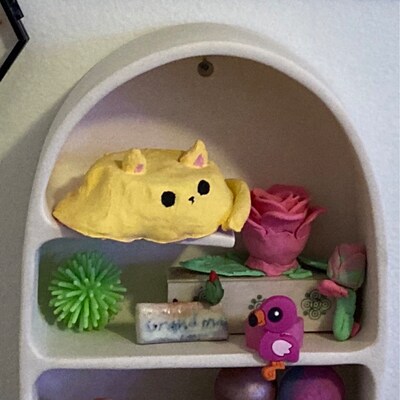 Curio Cabinets, Curio Displays, Ceramic Cabinets, Ceramic Shrines ...