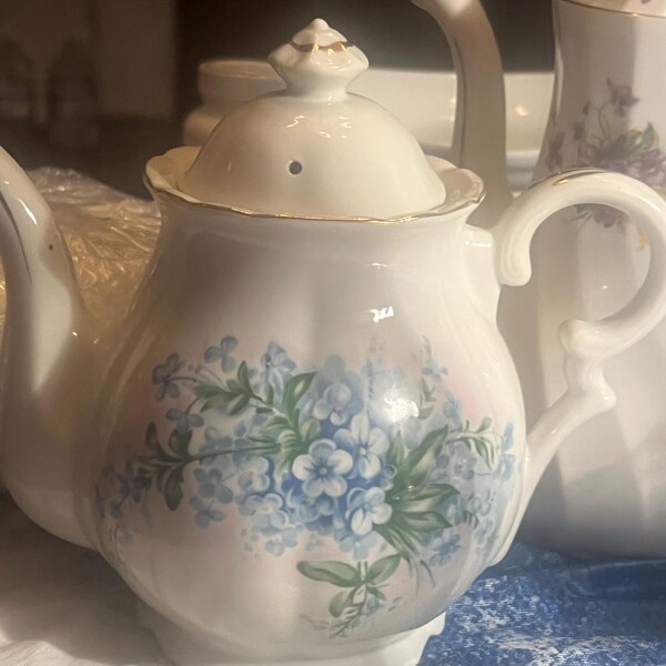 Set of Four Sam & Squito White Bone China Mugs, Modern Style, Charming ...