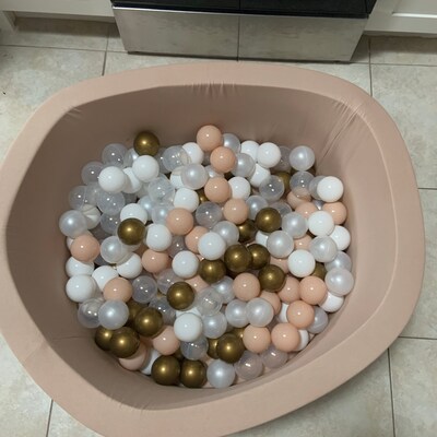 Beige Ball-pit Round 200 Balls Included Baby Foam Round Ball Pit, Ball ...
