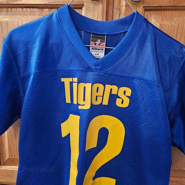 Custom Referee Jersey for Officials V-neck Black & White Stripes ...