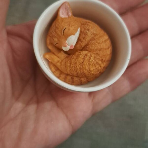 Miniature Red Fox Figurine Sleep in Teacup. Handmade Resin Teacup Fox ...