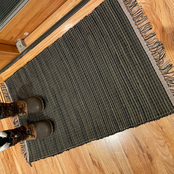 Traditional Hit or Miss Rag Rug Handwoven Hardworking Earth Friendly 22 ...