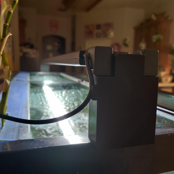 Finnex Stingray Original LED Light Riser, Attractive Stable Elevated ...