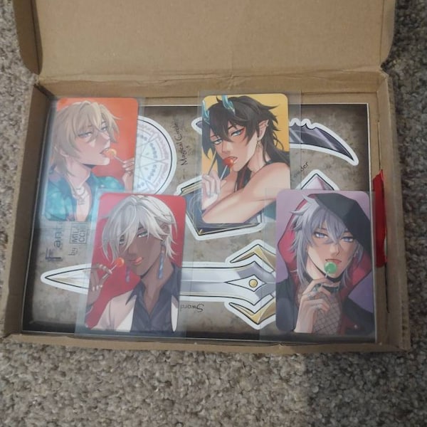 Luka Hyuna Alien Stage Acrylic Charm - Etsy UK