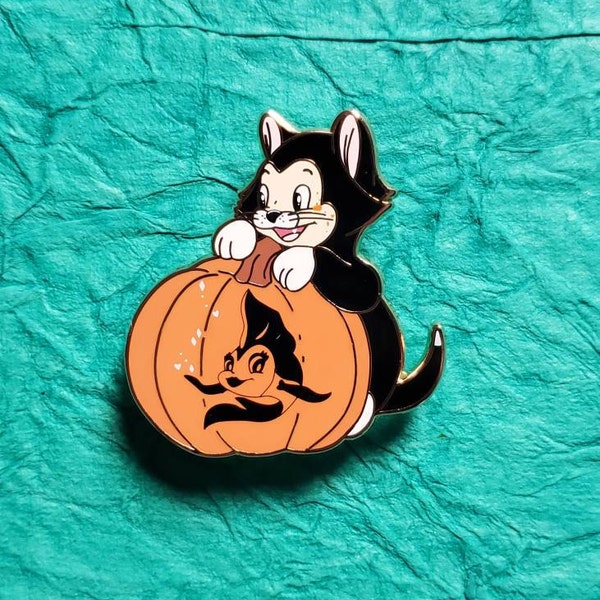 Pooh, Cheshire, Kaa, and Roquefort Voice Crossover Disney Fantasy Pin ...
