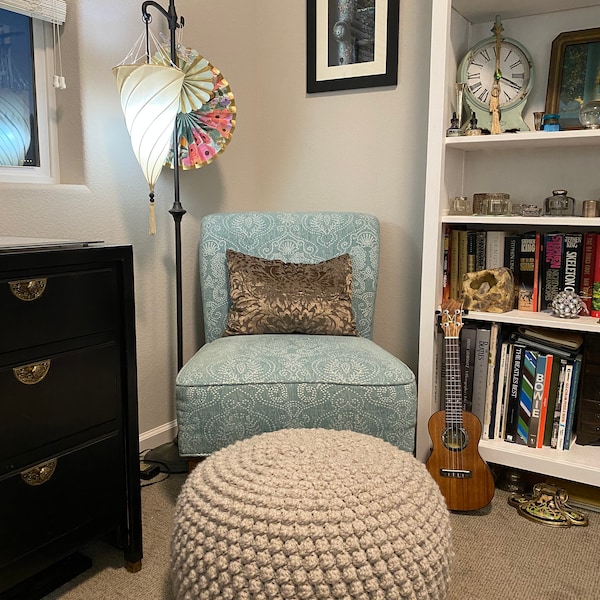 CROCHET PATTERN Bobbles Pouf Video Tutorial Diy Tutorial Crochet Pouf ...