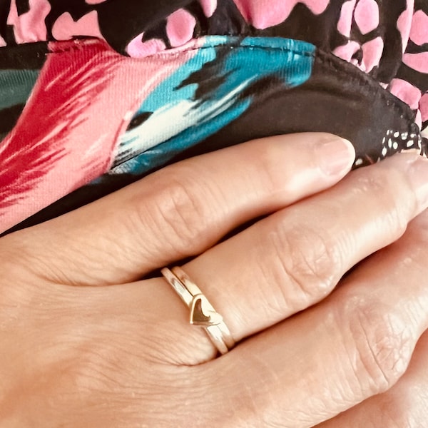 Sweet Heart Ring, Stackable Heart Ring, Dainty Solid Gold Heart or ...