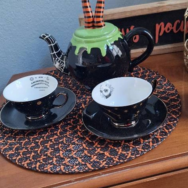 Terramotto Ceramic 40 Oz Dark Orange Fall Pitcher With White Pumpkin ...