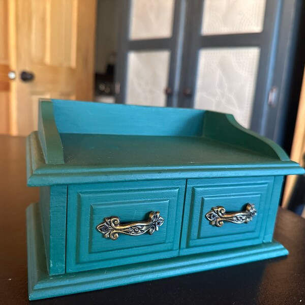 Elegant Women's Jewelry Box Sophisticated Hand Painted Gold Spotted ...