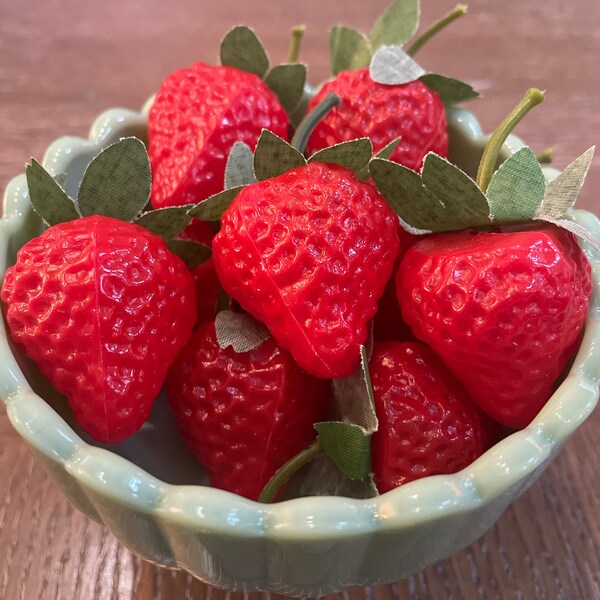 Fake Strawberry, Realistic Strawberry, Fake Bake Strawberry ...